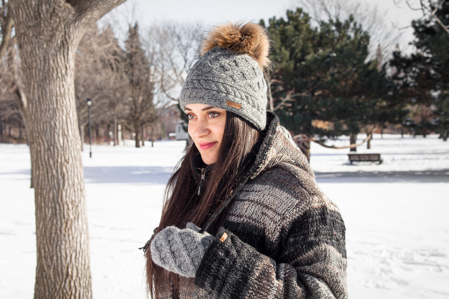 Molly Hat || 𝗔𝗟𝗠𝗔 𝘅 𝗕𝗹𝗮𝗻𝗰 𝗠𝗼𝘂𝘁𝗼𝗻 – Le Blanc Mouton